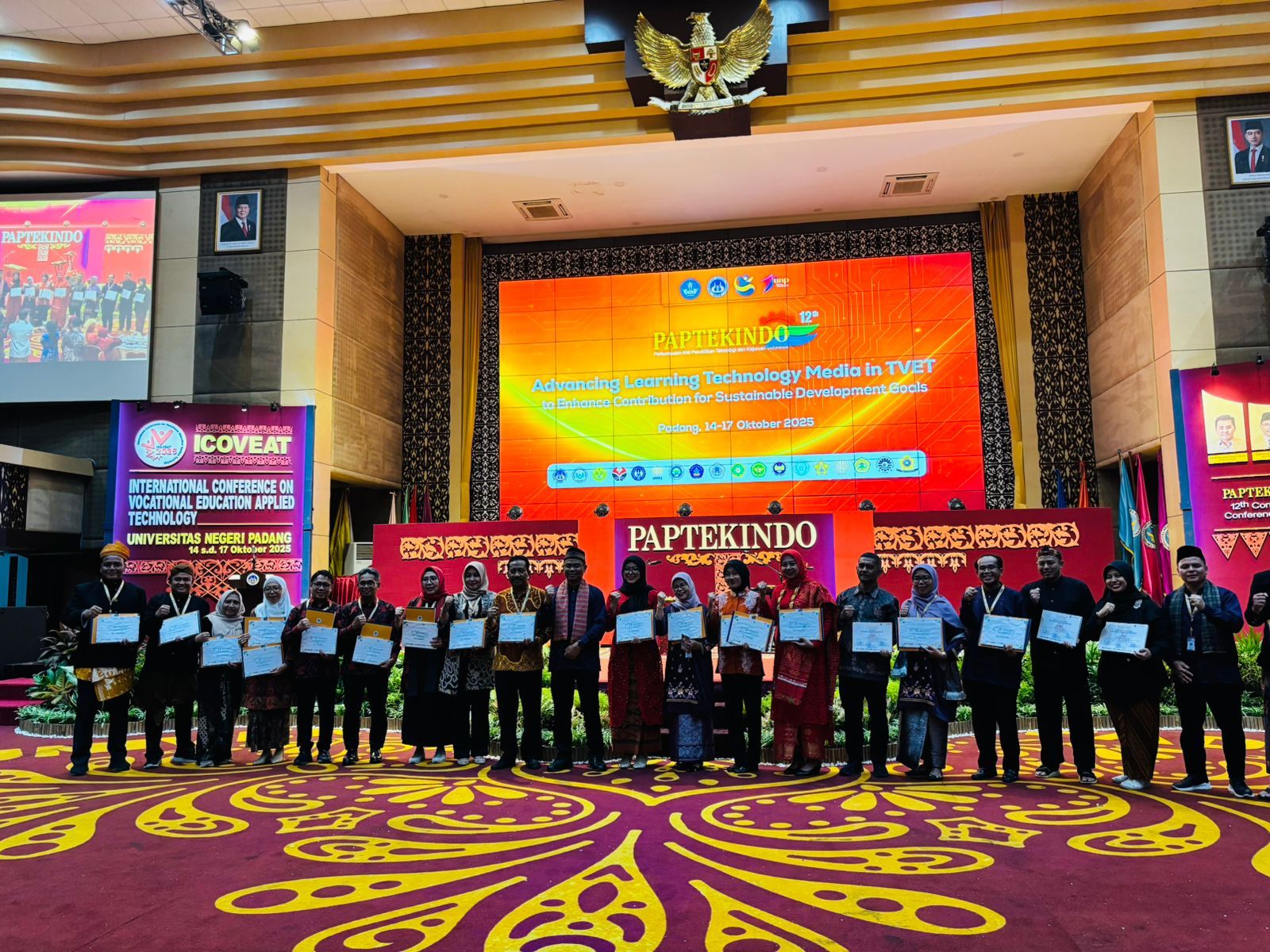 Mahasiswa FPTI UPI Raih 3 Gelar Juara di PAPTEKINDO Competition 2025 ...